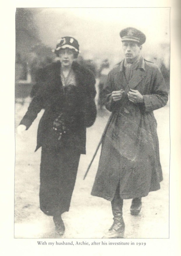 Agatha Christie – An Autobiography – thehomeplaceweb